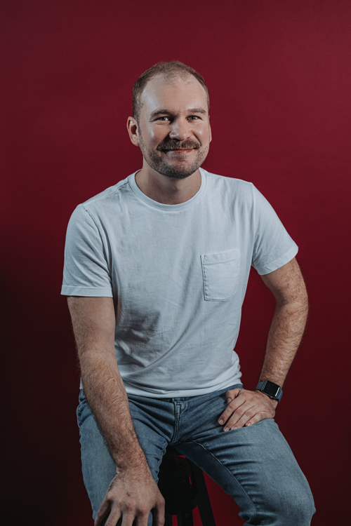 COVER STORY: Queer Caroling – OutSmart Magazine