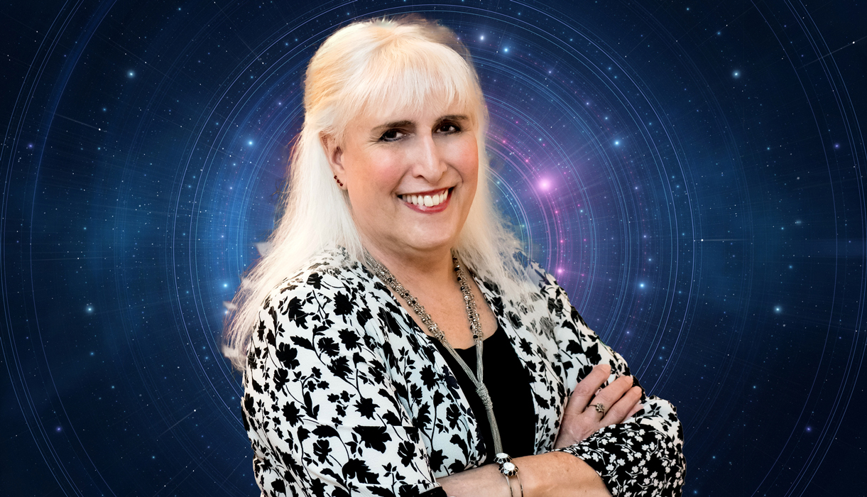 Lilly Roddy’s 2022 Astrocast – OutSmart Magazine